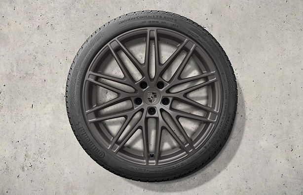 22" RS Spyder Winter Set (Turbonite) : Suncoast Porsche Parts & Accessories