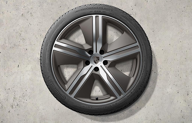 22" Macan Exclusive Winter Set (Turbonite Shadows) : Suncoast Porsche ...