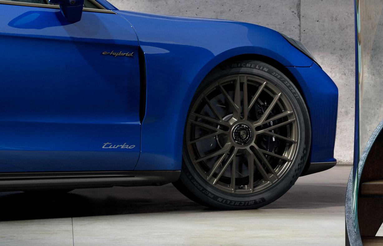 Door Decal Set - Panamera 976 : Suncoast Porsche Parts & Accessories