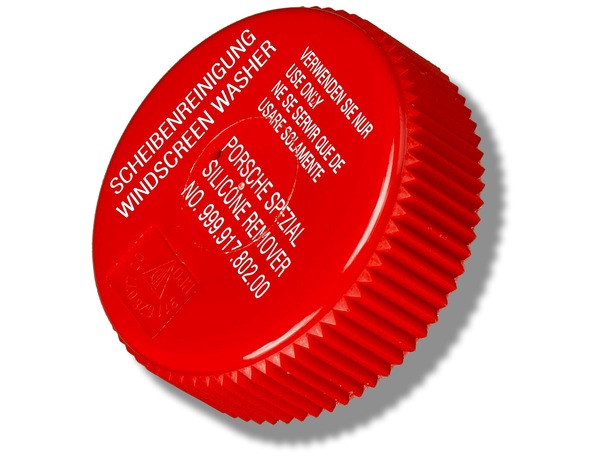 Water reservoir cap store