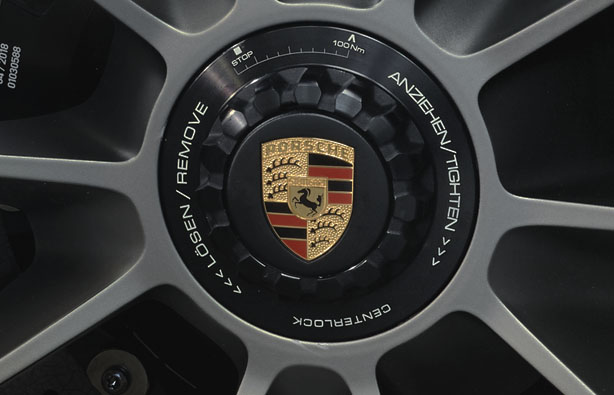 Center Cap - Gold Crest (Heritage) : Suncoast Porsche Parts & Accessories